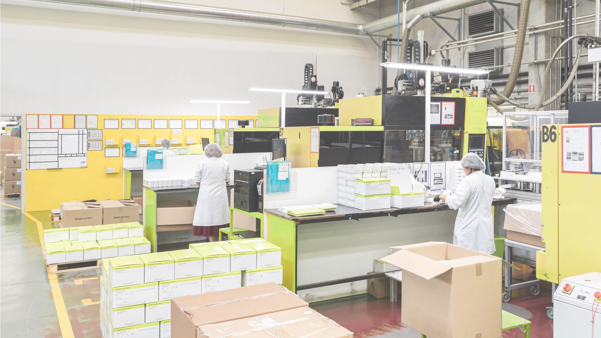 Servizi complementari per stampaggio materie plastiche | Plax Group