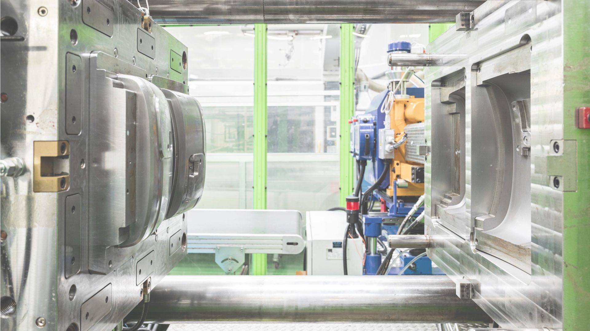 Plastic molding for third parties in Milan | Plax Group